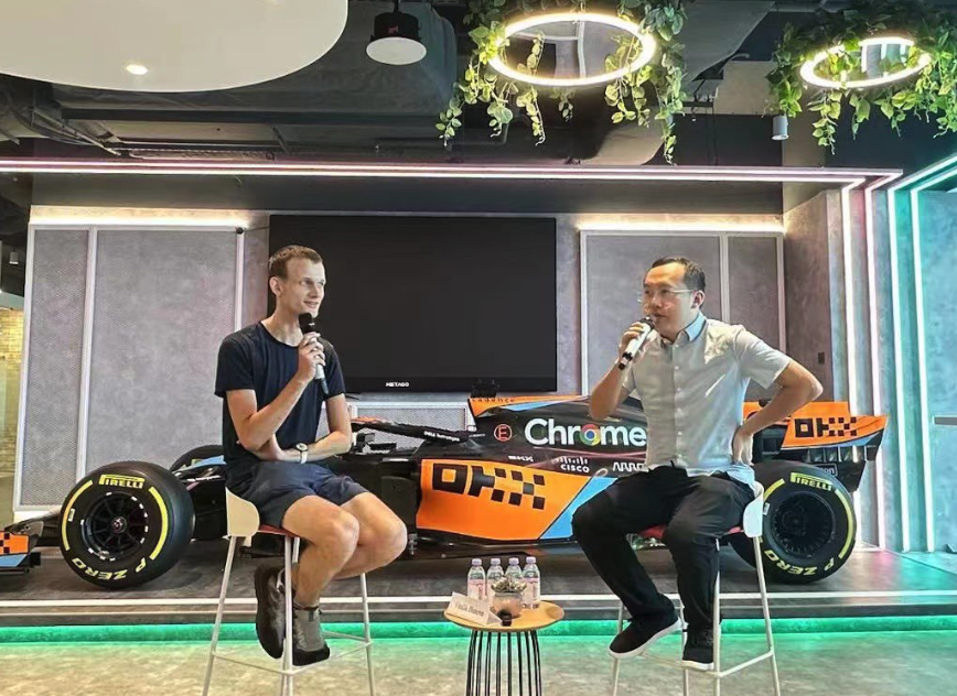 Vitalik 造訪 OKX 新加坡辦公室，與 OKX 創辦人徐明星對談 | 鏈新聞 ABMedia